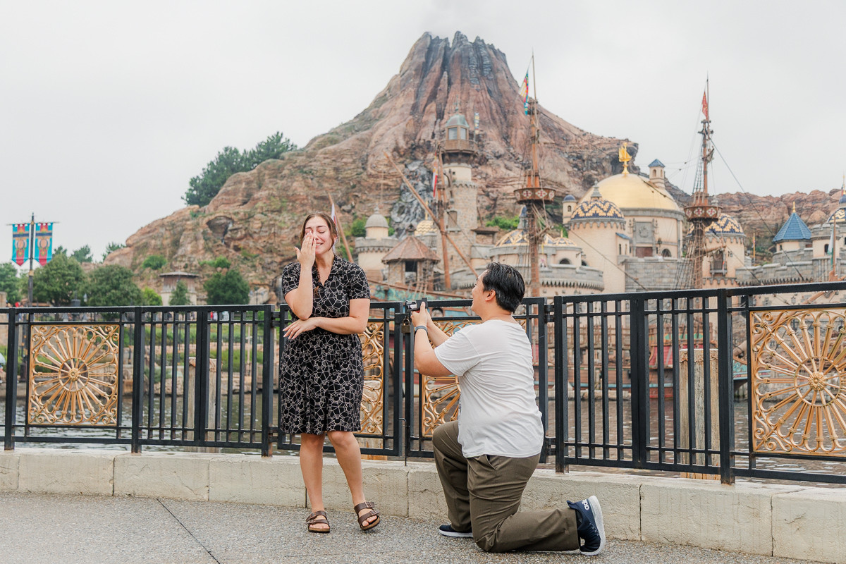 Tokyo DisneySea Surprise Proposal | Tokyo proposal Photographer