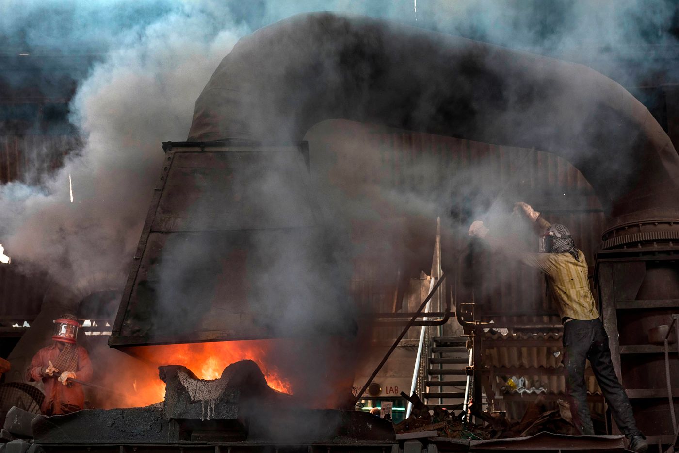 Mayapuri Scrap Market Photos by Woman Photojournalist Saumya Khandelwal